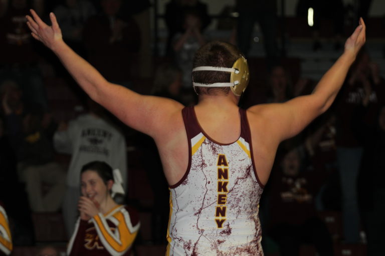 Hawks fall to No. 4 Valley despite thrilling wins from Green, Cole Rathjen