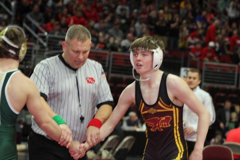 Dominating wins send Rathjen, Monroe to Saturday’s finals