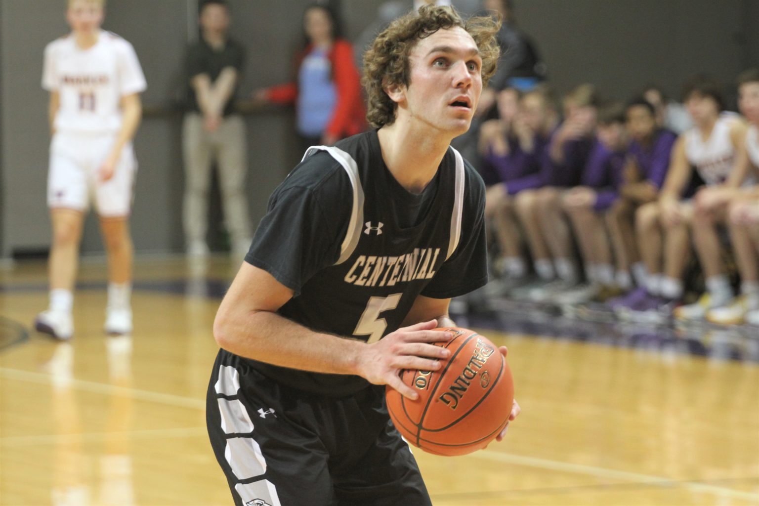 Jaguars take down No. 1 Waukee, give Fontana his 400th career victory