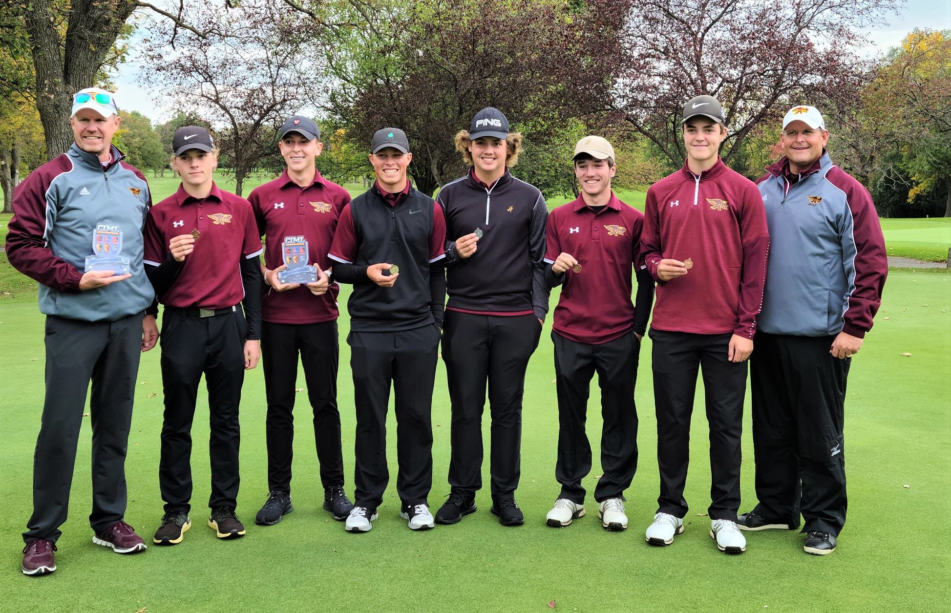 Johnson, unbeaten Hawk golfers sweep CIML Iowa Conference titles