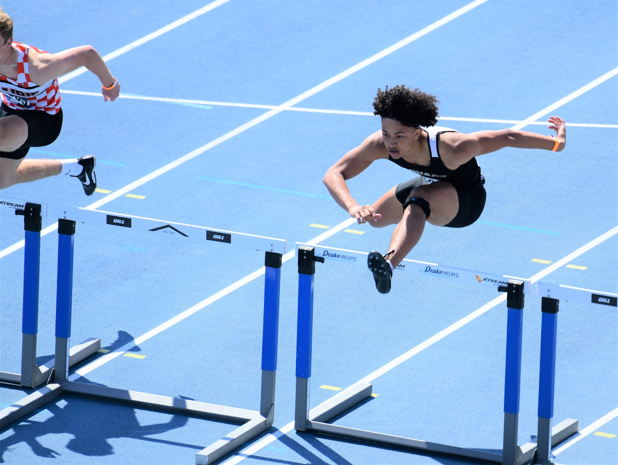 After placing 4th in 400, Collins anchors Jaguars to runner-up finish ...