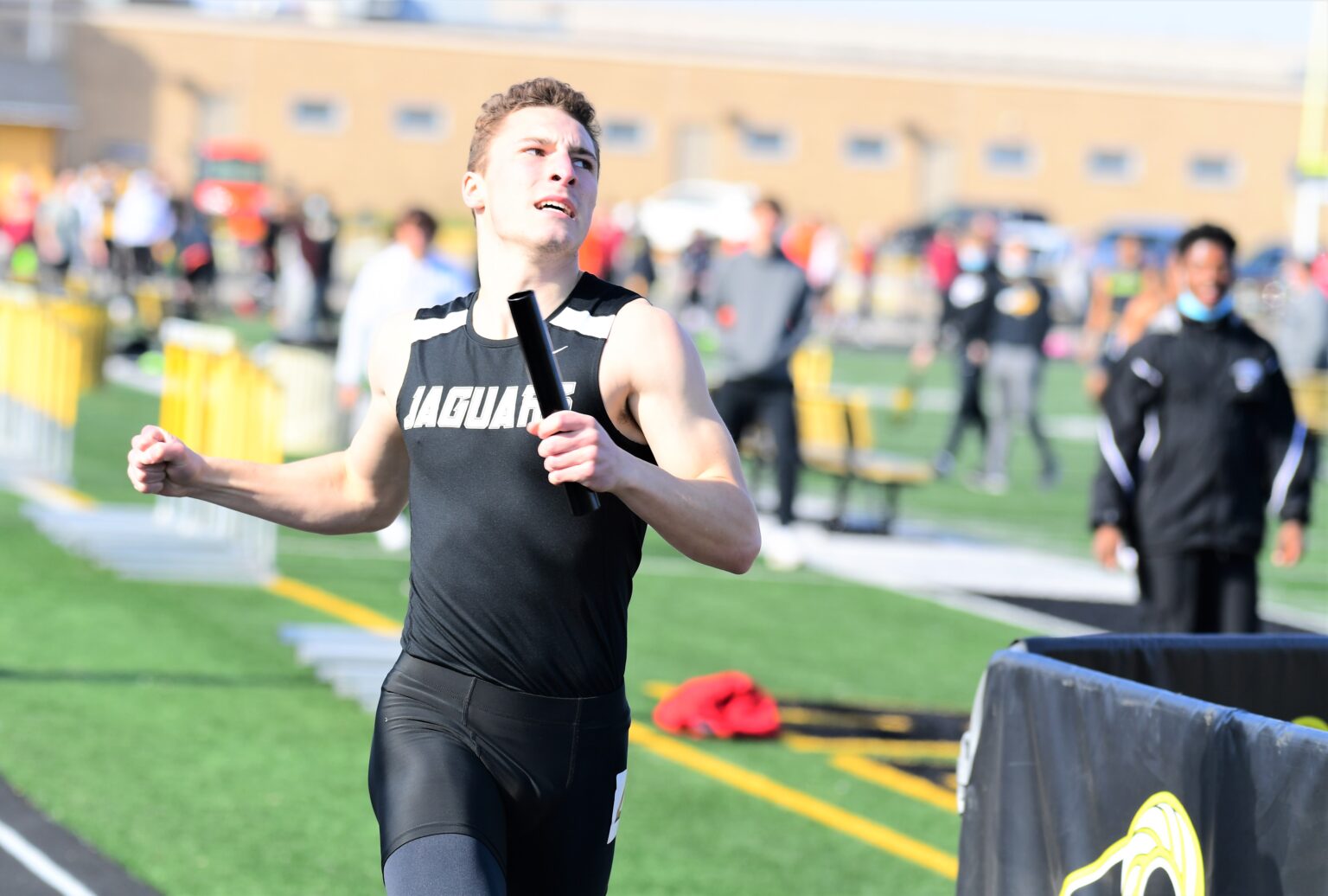 Collins, Johnson lead Centennial boys to team crown at Brooks Relays
