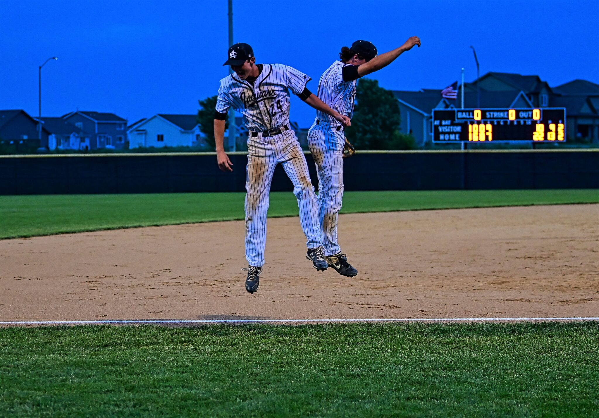 Kyle Miller’s huge night sparks Centennial baseball team to sweep over ...