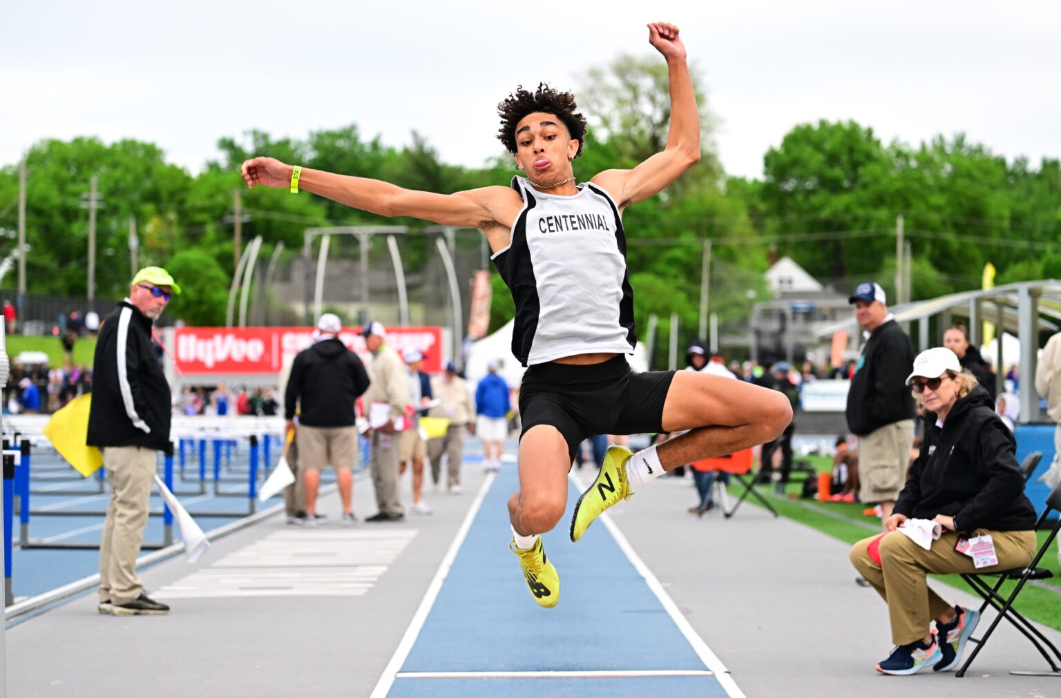 Centennial’s Valentine places 4th in long jump; Hawks take 5th in 4×200 ...