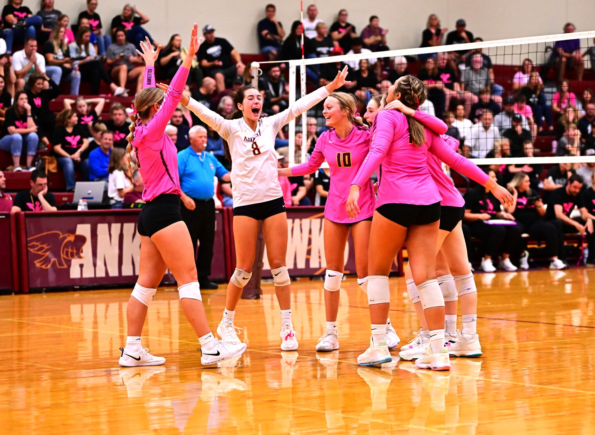 Hawkettes capture Bettendorf crown, extend winning streak to 14 matches
