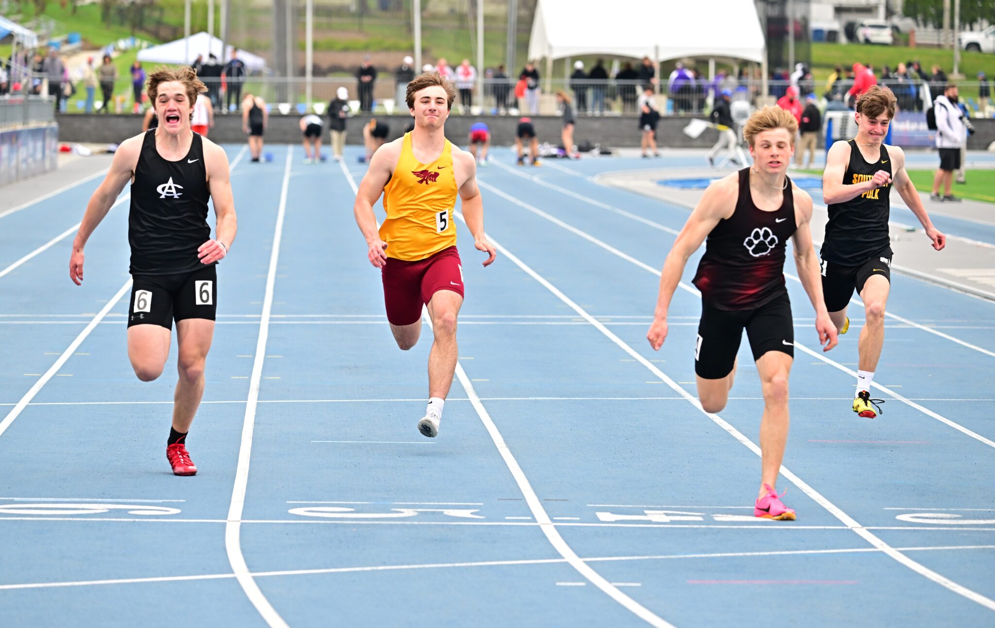 Akers wins long jump, Jaguars capture 4×200 relay at Waukee Invitational