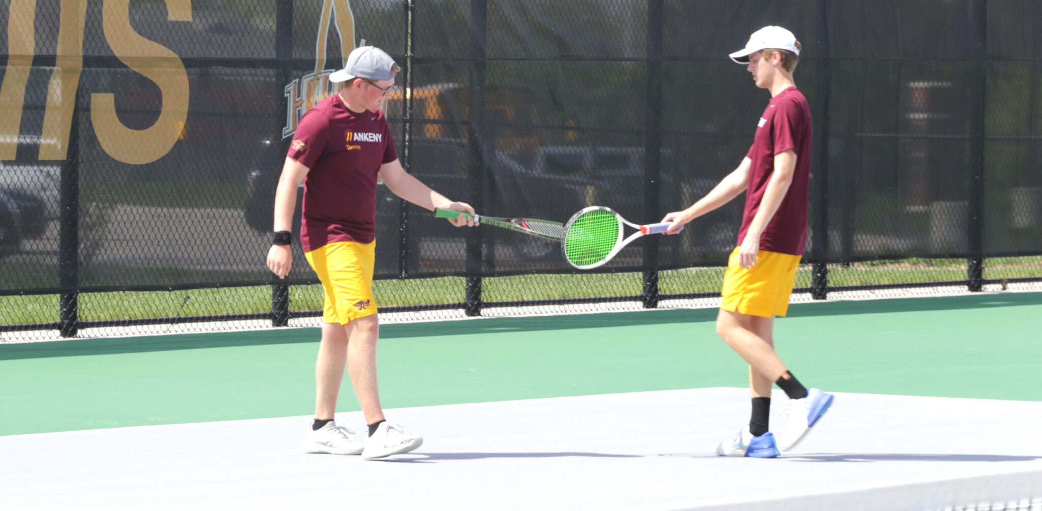 ‘Caleb was amazing’: Peterson captures district crown, earns 3rd berth ...