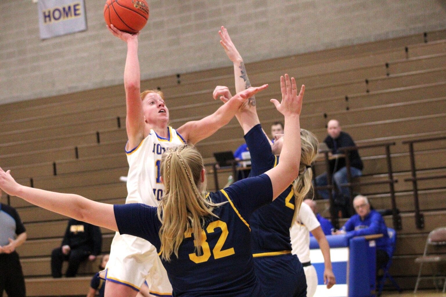 NIACC’s Pippett signs letter of intent with Metropolitan State-Denver