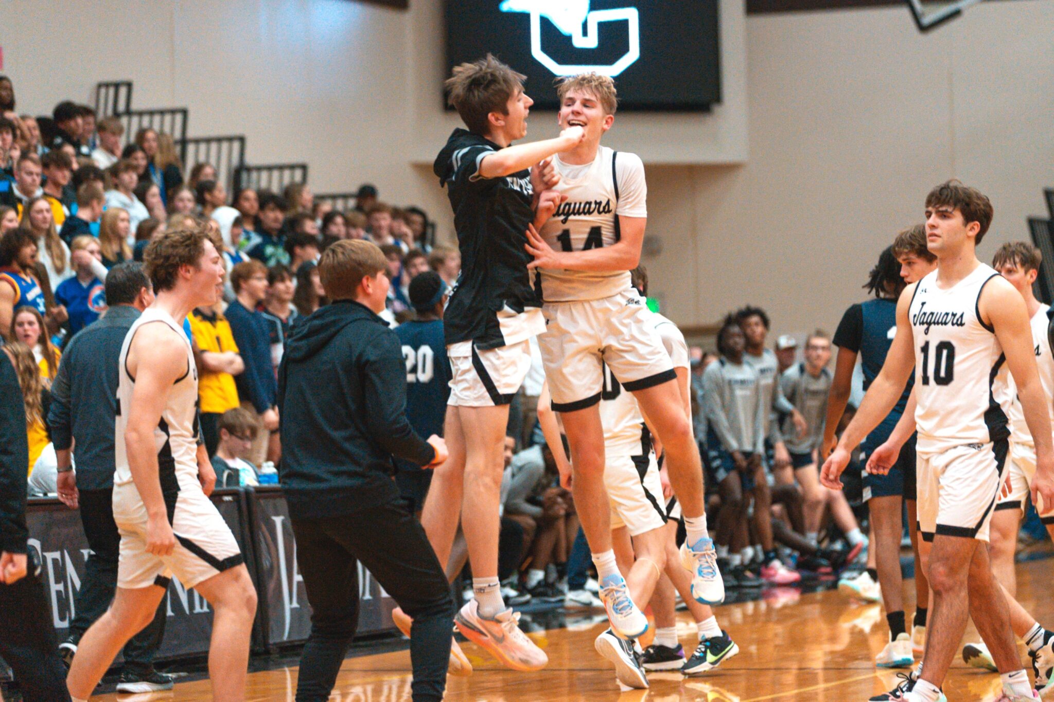 ‘We don’t win the game without them’: Klingner, Smith help Jags past ...