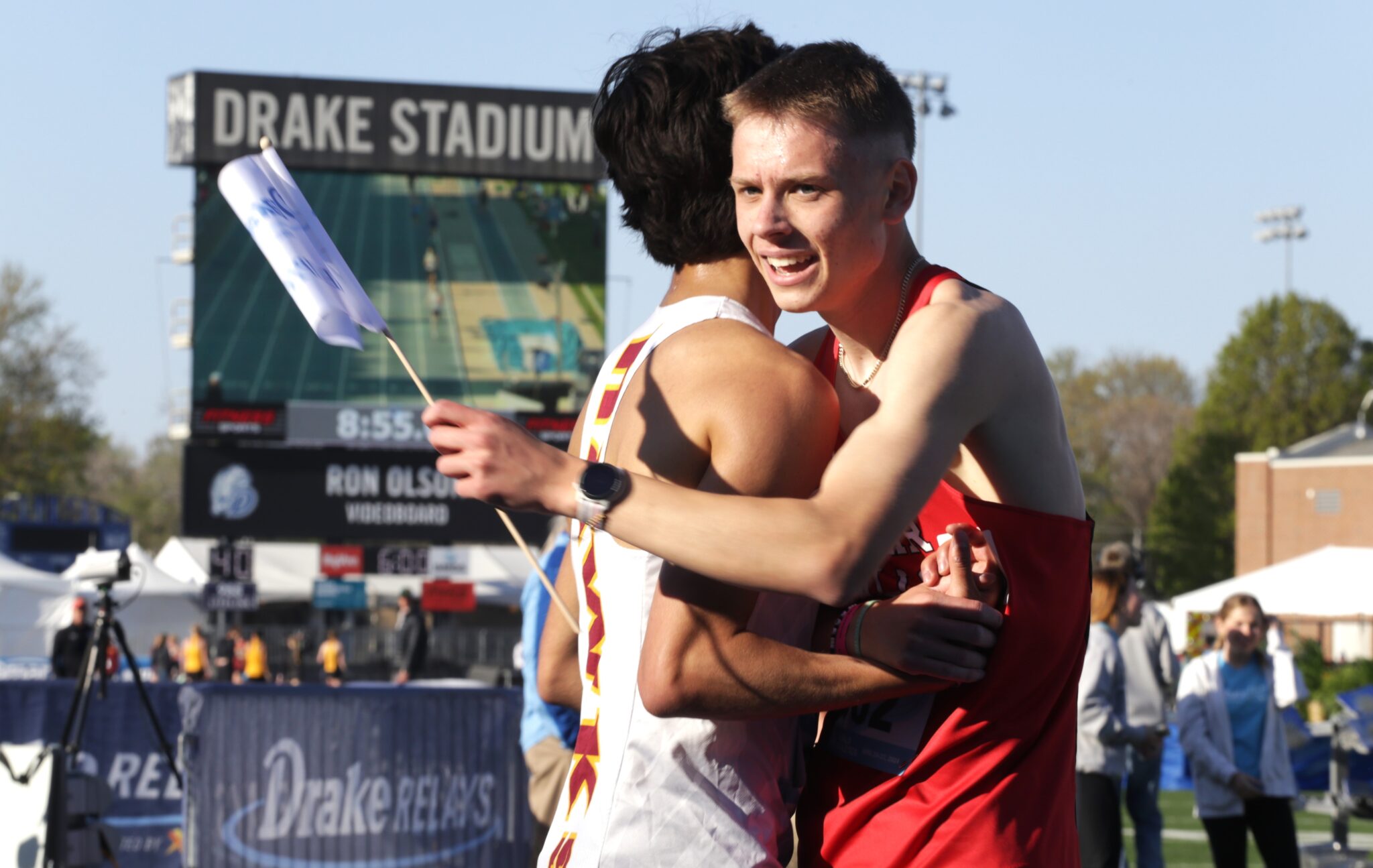 Ankeny’s Zuber, Beason, Hanfelt shine on record-setting day at Drake Relays
