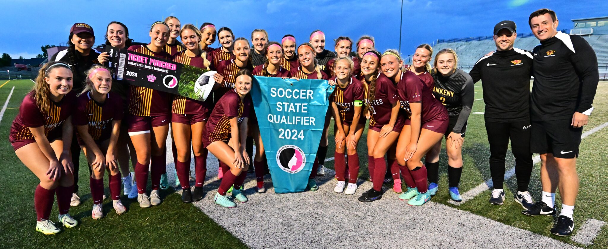 Hawkettes finally break through against Dowling’s defense, advance to state