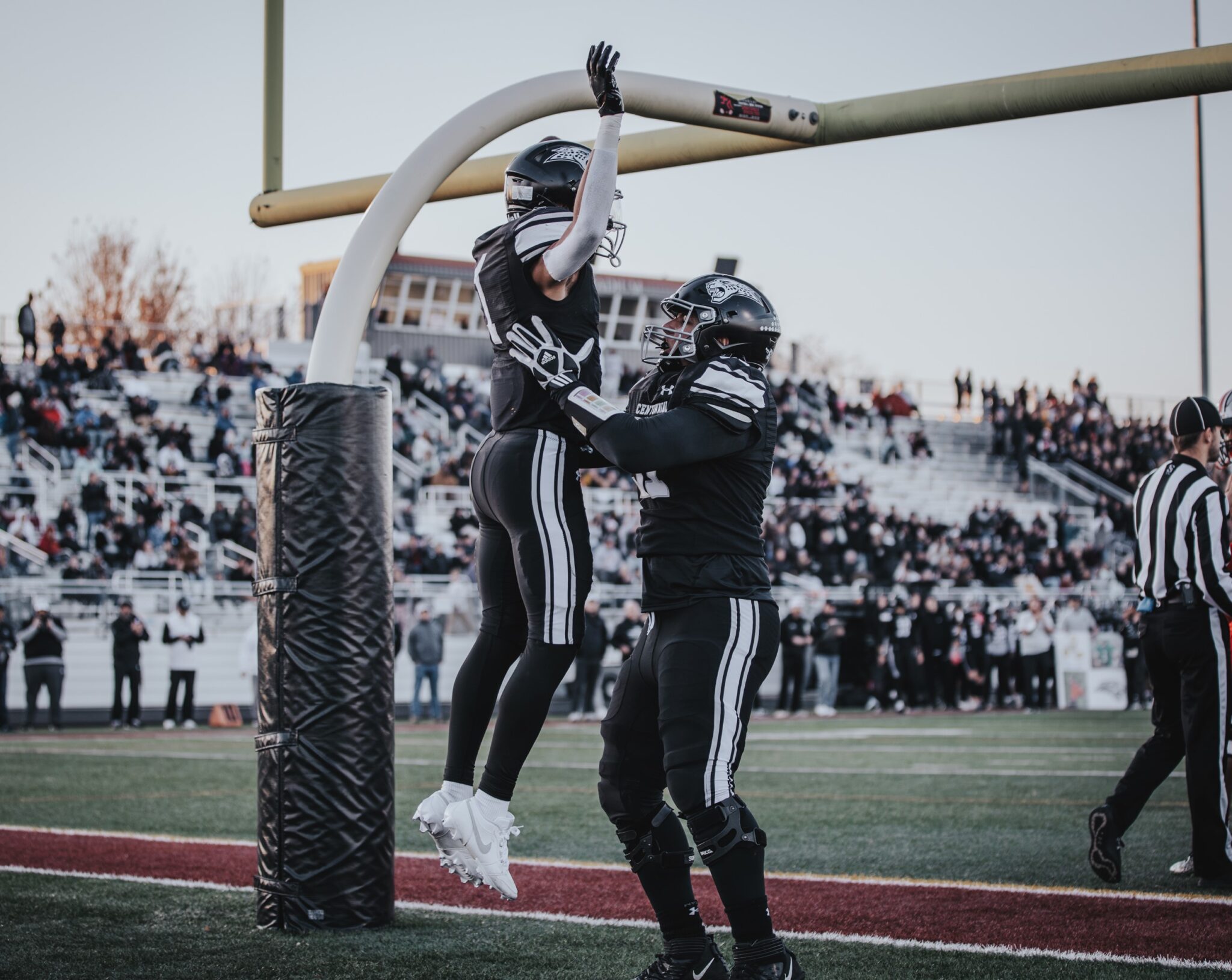 Jackson erupts for 372 all-purpose yards, 6 TDs in Jaguars’ win over ...