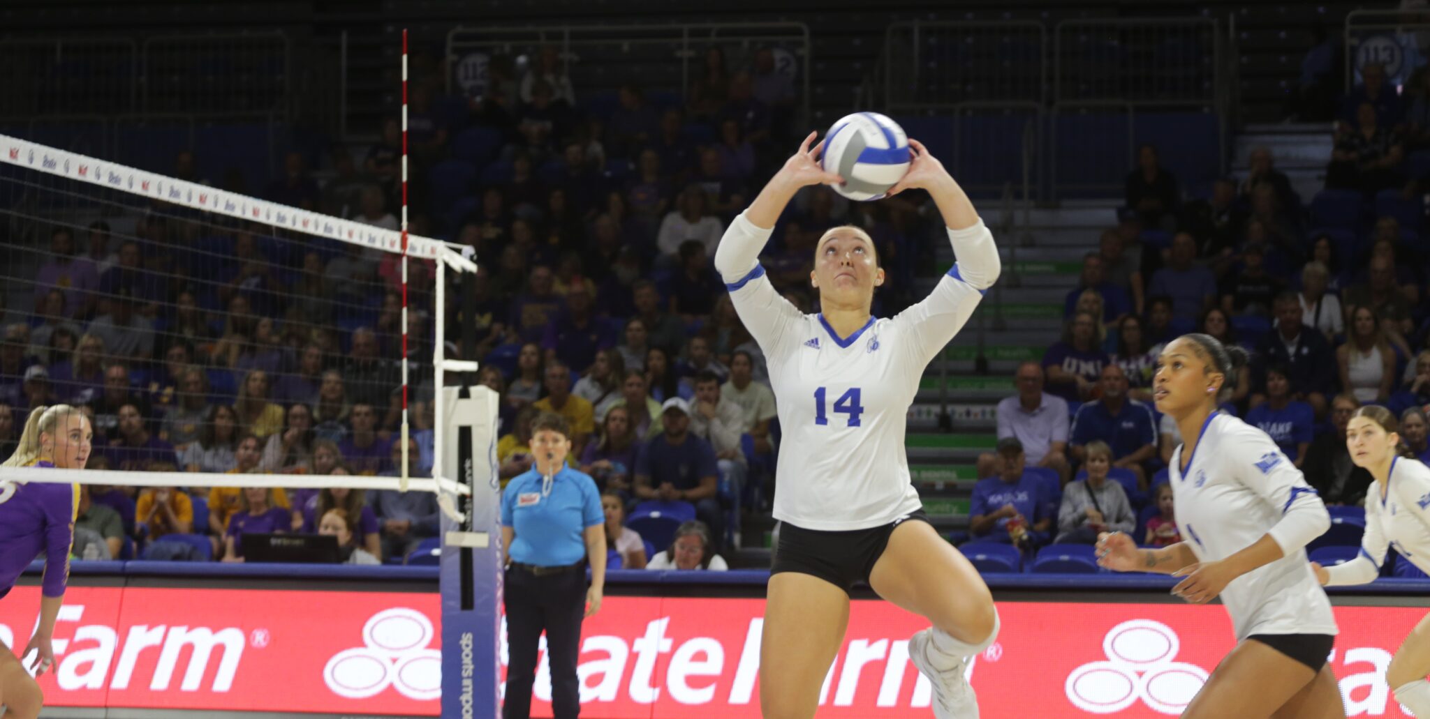QUICK ADJUSTMENT: Ex-ACA volleyball star makes easy transition to Div. I level