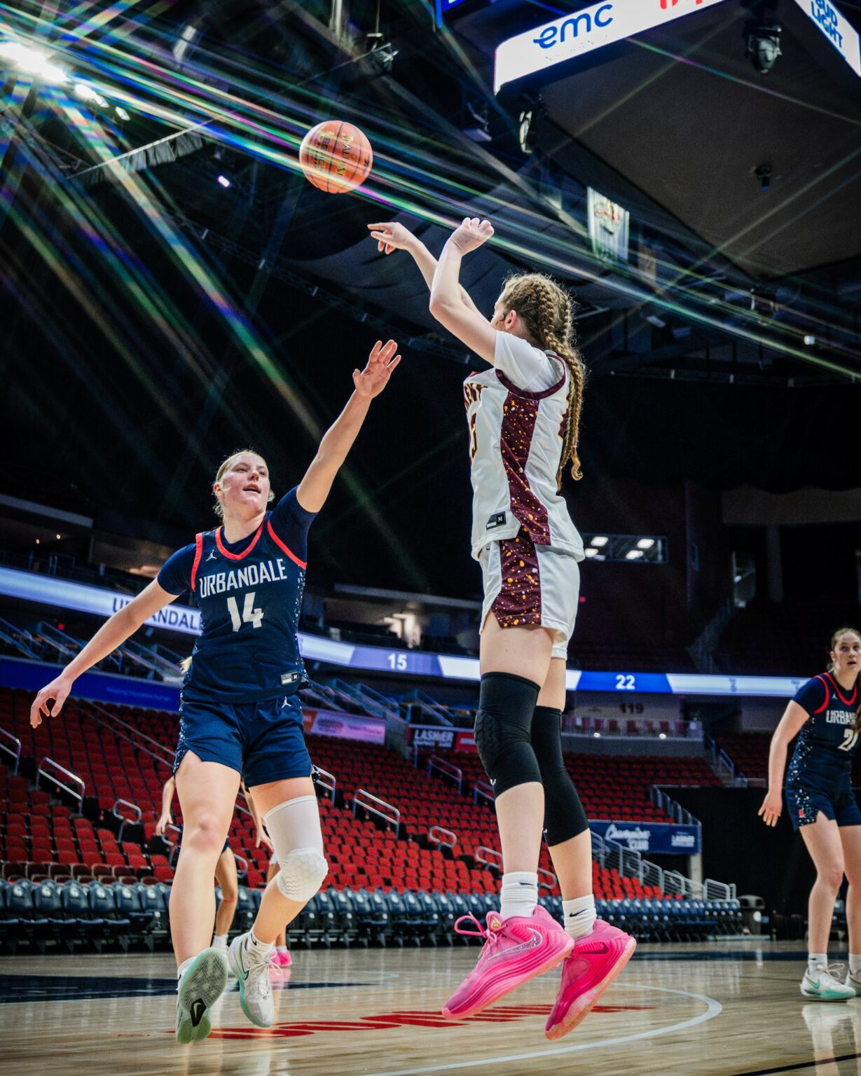 Hawkettes build big lead, cruise to 50-40 victory over Urbandale at ...
